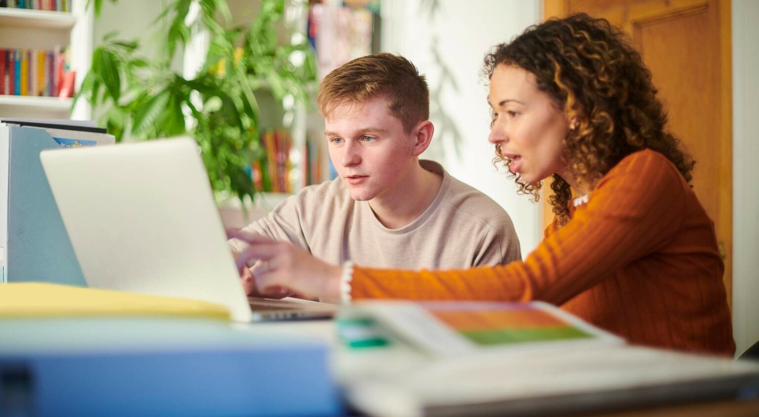 10 Tips on How to Improve Your Grades - Emergent Education